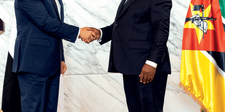 Combate aos raptos e o terrorismo em Moçambique: Abdel Fattah al-Sisi ...