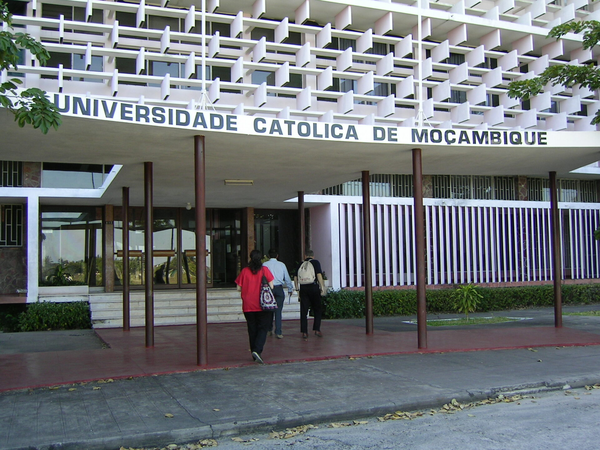 Estudantes denunciam assédio sexual na Universidade Católica de ...