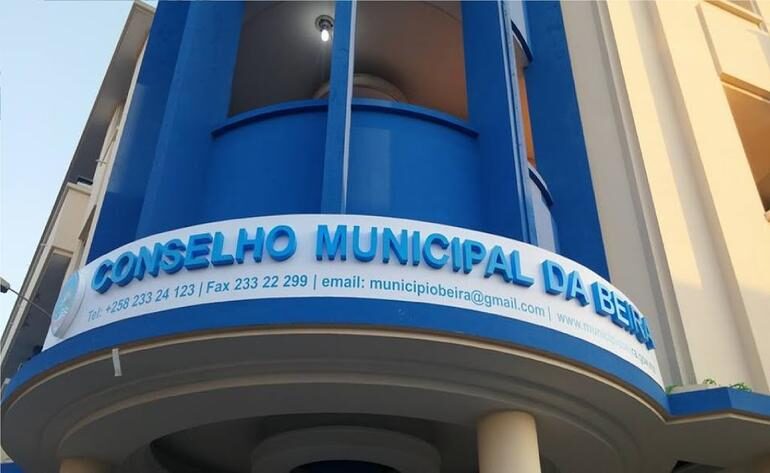 Município da Beira reúne secretários de bairros para prevenir acções de ...
